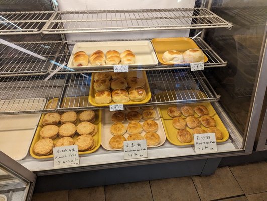 HONG HONG BAKERY - Updated December 2025 - 40 Photos & 22 Reviews ...