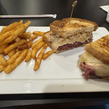 THE OMEGA GRILL - 317 Photos & 326 Reviews - 399 Sawdust Rd, Spring ...