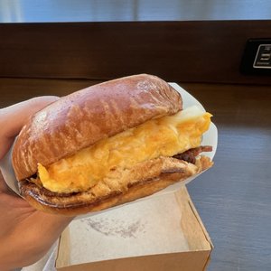 EGGHEAD - 112 Photos & 52 Reviews - 3730 Las Vegas Blvd, Las Vegas ...