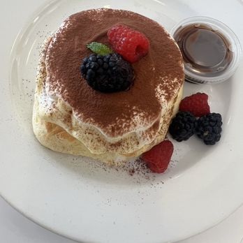 FLUFFY FLUFFY DESSERT CAFE - Updated November 2024 - 428 Photos & 167 ...