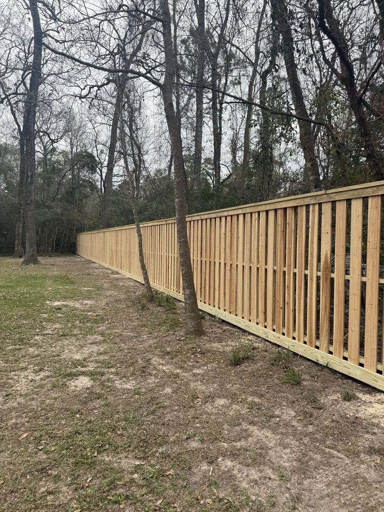 STUNNING FENCE - Updated January 2026 - 138 Photos - 107 S Knights ...