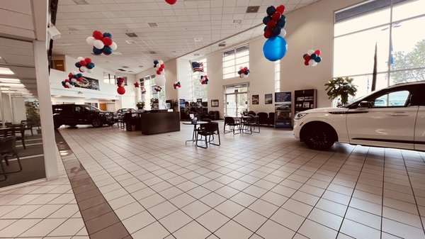 FUTURE FORD OF CONCORD - Updated December 2025 - 89 Photos & 691 ...