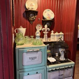 DIXIE KITCHEN AND BAIT SHOP - Updated December 2025 - 262 Photos & 377 ...