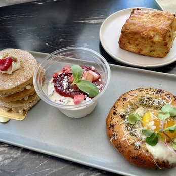 TWO BEES CAFE AND PATISSERIE - Updated October 2024 - 40 Photos & 22 ...