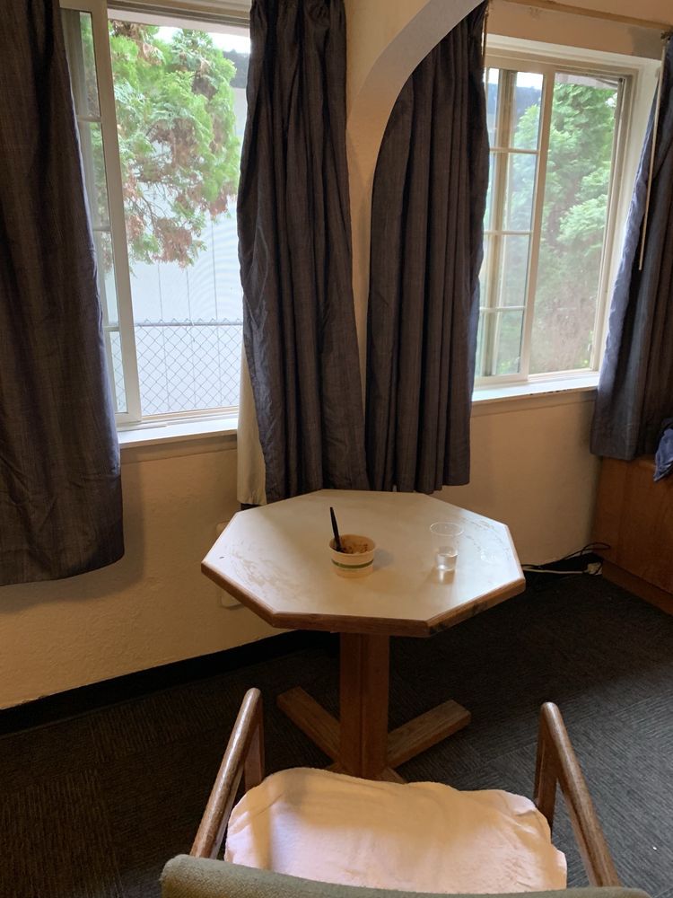 APPLE TREE INN - Updated October 2025 - 28 Photos & 47 Reviews - 9508 N ...