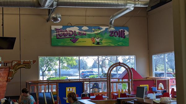 DIZZY CASTLE - 33 Photos & 105 Reviews - Venues & Event Spaces - 11606 ...