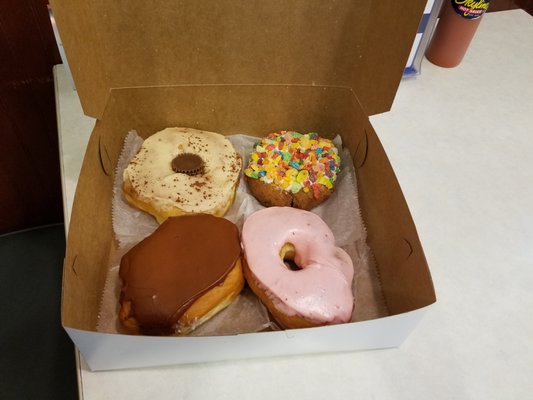 THE DONUT HAUS BAKERY - 19 Photos & 38 Reviews - 305 W Central Ave ...