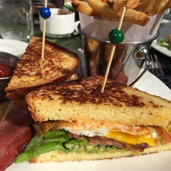 WHITE DOG CAFE - WAYNE - 781 Photos & 740 Reviews - 200 W Lancaster Ave ...