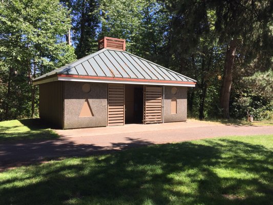 LEVERICH PARK - 12 Photos & 13 Reviews - Parks - 3951 NE Leverich Park ...