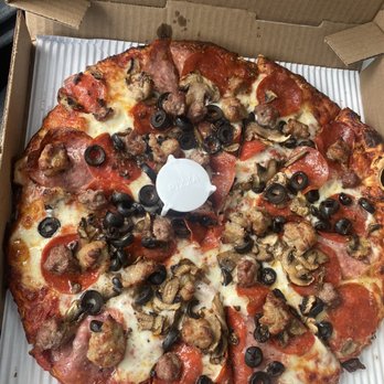 TOPPERS PIZZA PLACE - Updated January 2025 - 400 Photos & 680 Reviews ...