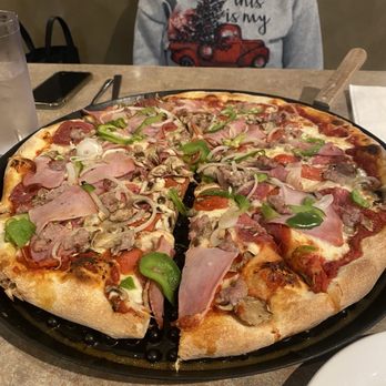 DEVINO’S PIZZA & PASTA - Updated December 2025 - 150 Photos & 338 ...
