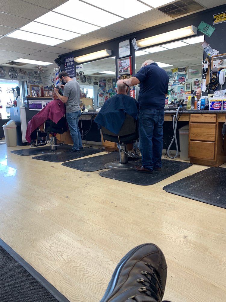 CASTLE POINT BARBER SHOP - Updated November 2024 - 2020 S Memorial Dr ...