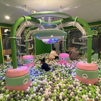 AMAZING FUN PARK - Updated December 2025 - 1325 Eglinton Avenue E ...