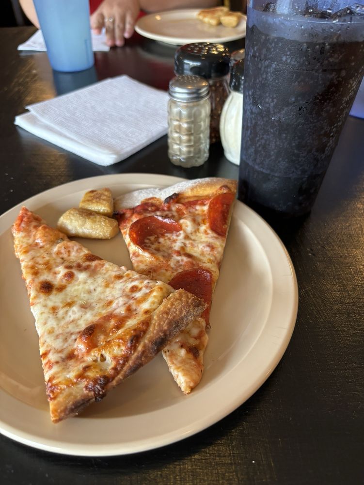 MAMA SID’S PIZZA - Updated July 2024 - 64 Reviews - 2240 Barnett Shoals ...