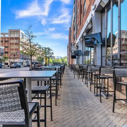 TOM’S WATCH BAR - Updated July 2025 - 122 Photos & 124 Reviews - 1250 ...