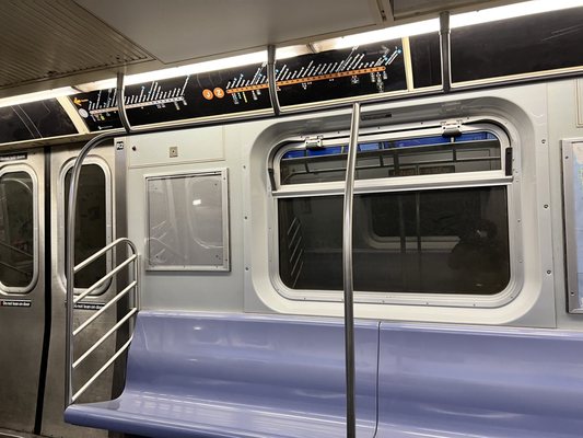 THE L TRAIN - Updated December 2025 - 54 Photos & 202 Reviews - To ...