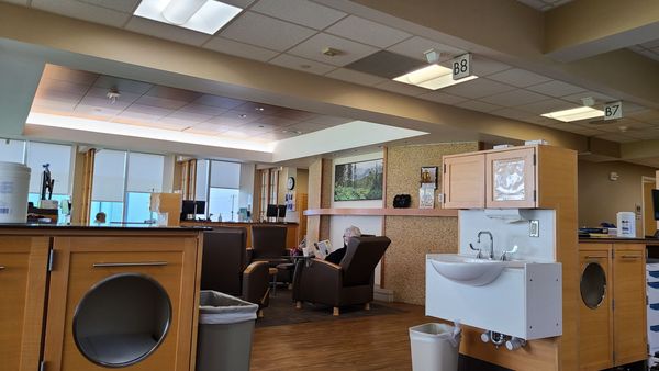 IU HEALTH SIMON CANCER CENTER - Updated December 2025 - 12 Photos ...