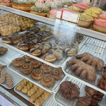 ELK GROVE DONUTS - Updated September 2024 - 607 Photos & 294 Reviews ...