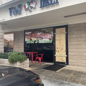 V & S ITALIAN DELI & SUBS - 464 Photos & 657 Reviews - 2621 N Federal ...