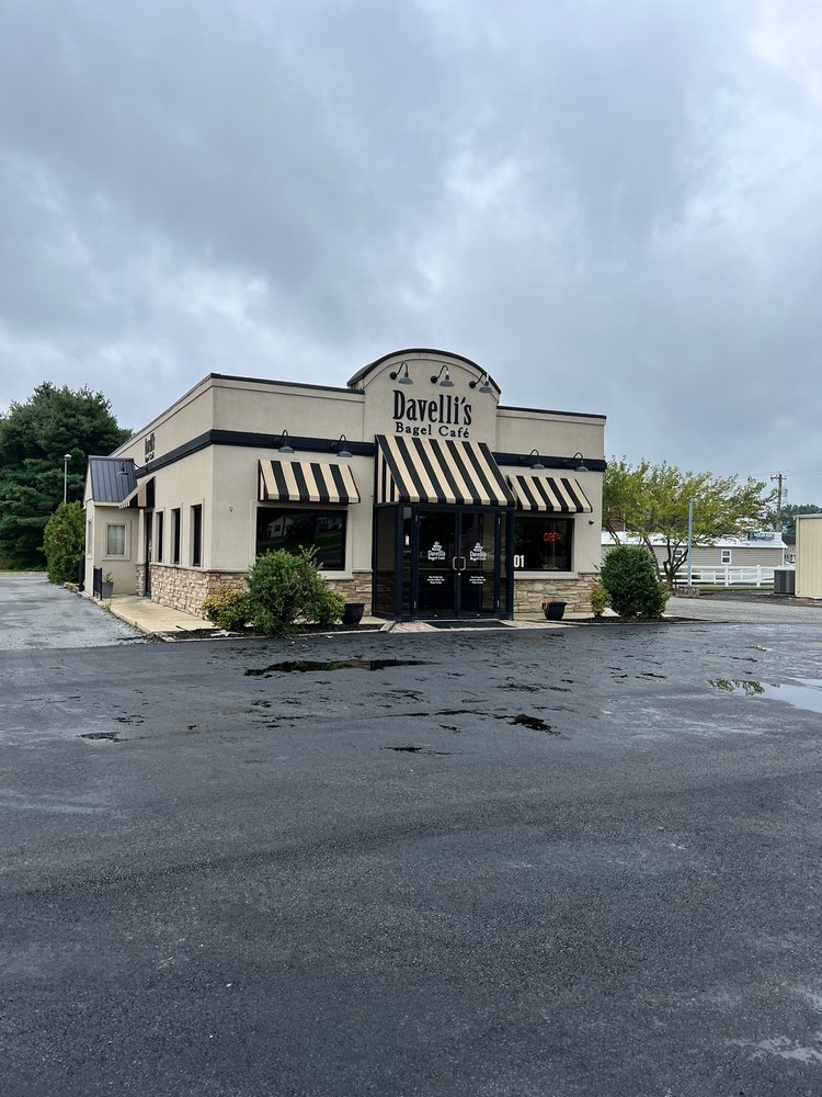 DAVELLIS BAGEL CAFE - Updated October 2025 - 15 Photos & 36 Reviews ...