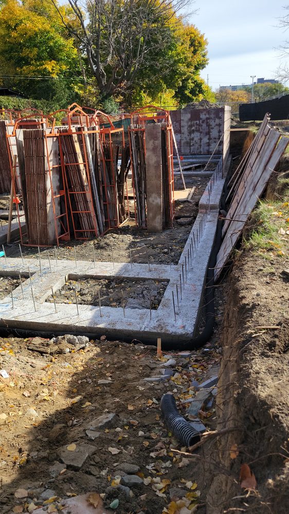 MAPLE CRIBBING N SLABS - Updated April 2024 - 12 Photos - Brampton ...