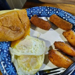 MERVIS’ CAFE - Updated October 2025 - 74 Photos & 123 Reviews - 402 S ...