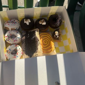 COSMIC BAKERY - Updated August 2025 - 132 Photos & 53 Reviews - 228 N ...