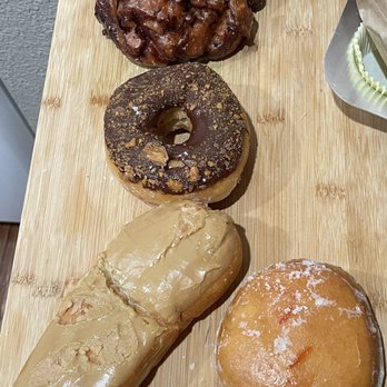 DONUT NOOK - Updated May 2024 - 63 Photos & 217 Reviews - 958 East Ave ...