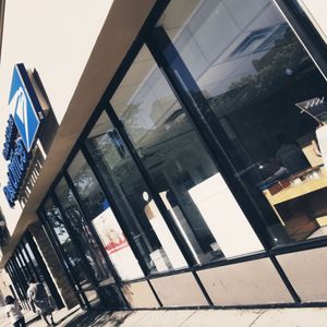 USPS - Updated February 2025 - 110 Photos & 146 Reviews - 433 W ...