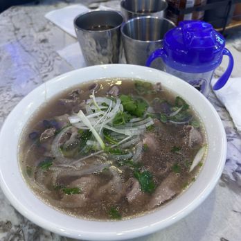 PHO 37 - Updated June 2025 - 402 Photos & 151 Reviews - 1008-8300 ...