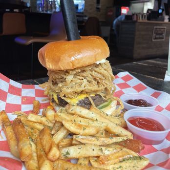 ALLEY BURGER - Updated January 2026 - 114 Photos & 128 Reviews - 26 N ...