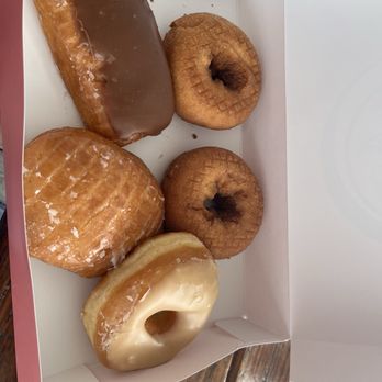 THOMAS DONUT & SNACK SHOP - Updated June 2025 - 633 Photos & 949 ...