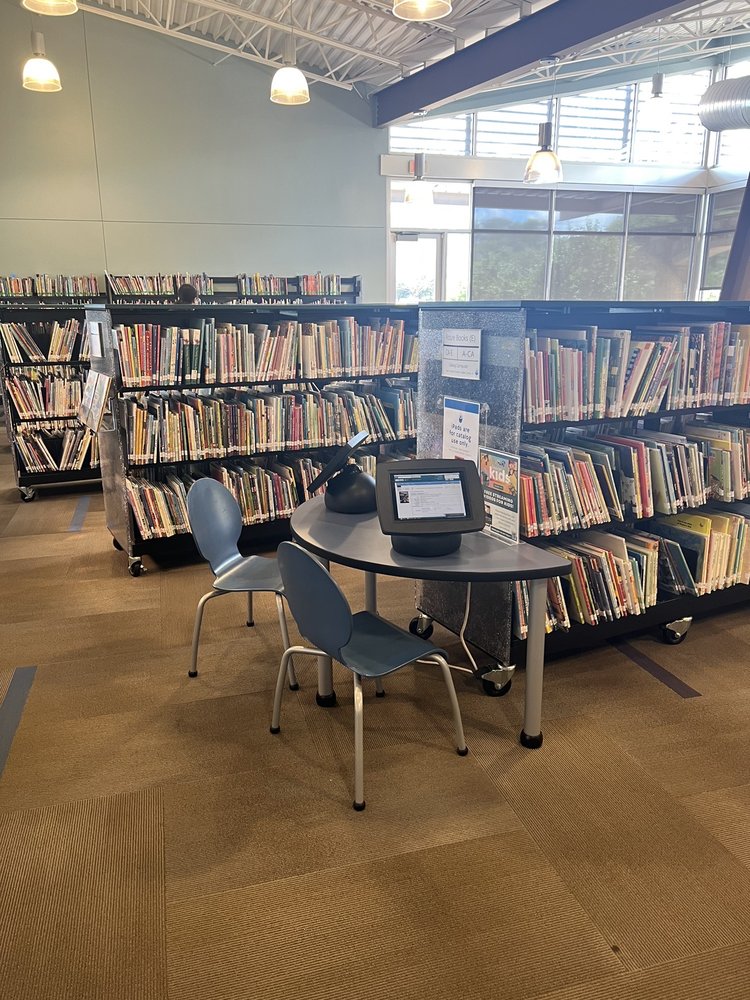 LAKE TRAVIS COMMUNITY LIBRARY - Updated January 2025 - 13 Photos & 13 ...