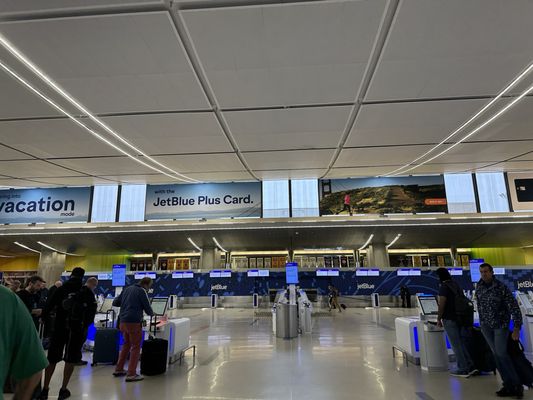 BOSTON LOGAN INTERNATIONAL AIRPORT - TERMINAL C - Updated November 2024 ...