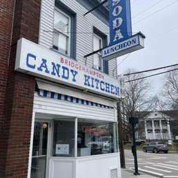 BRIDGEHAMPTON CANDY KITCHEN - Updated July 2025 - 66 Photos & 109 ...