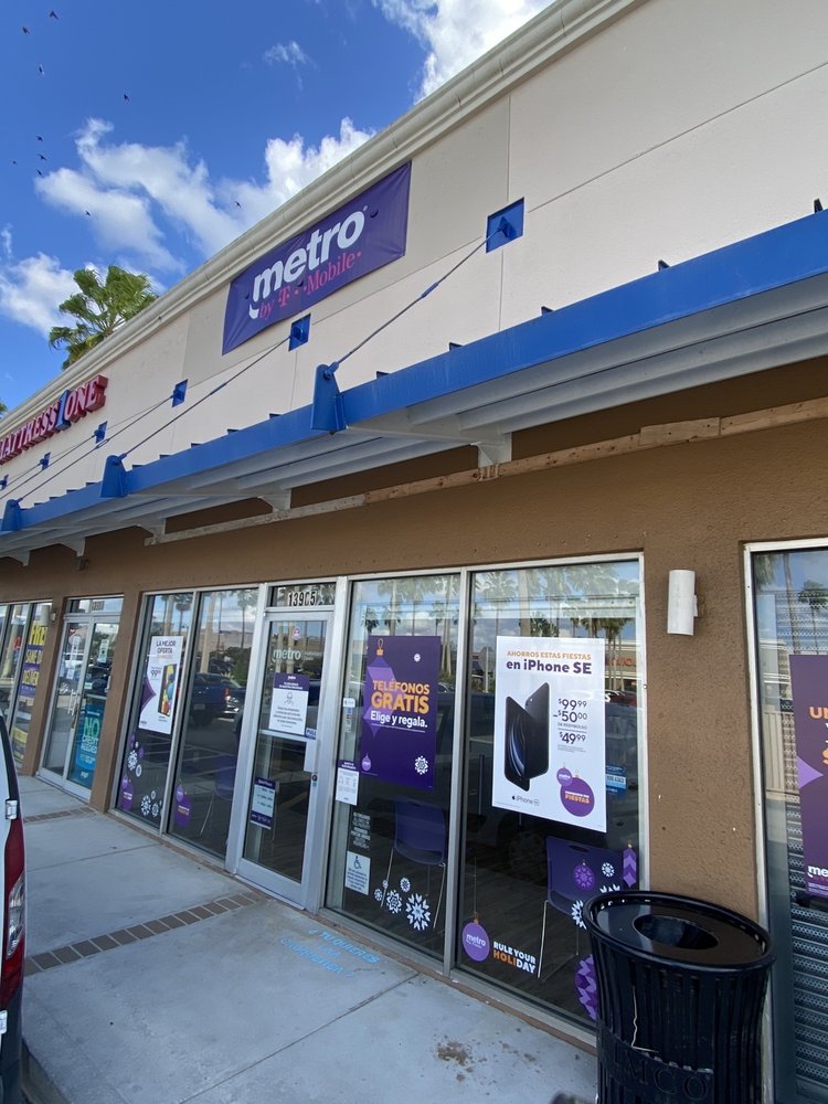 METRO BY T-MOBILE - 13905 SW 88th St, Miami, Florida - Mobile Phone ...
