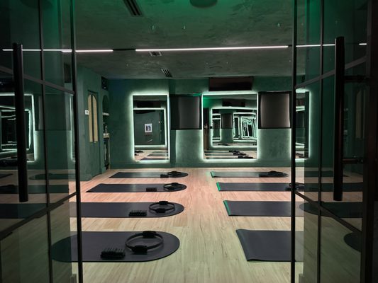 BREAK FREE MOVEMENT - Updated October 2025 - 28 Photos & 13 Reviews ...