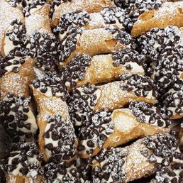 HOLY CANNOLI - Updated April 2026 - 403 Photos & 162 Reviews - 138 E ...