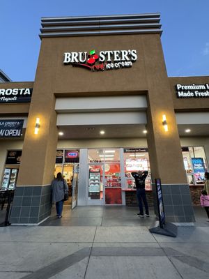 BRUSTER’S REAL ICE CREAM - Updated January 2025 - 120 Photos & 119 ...
