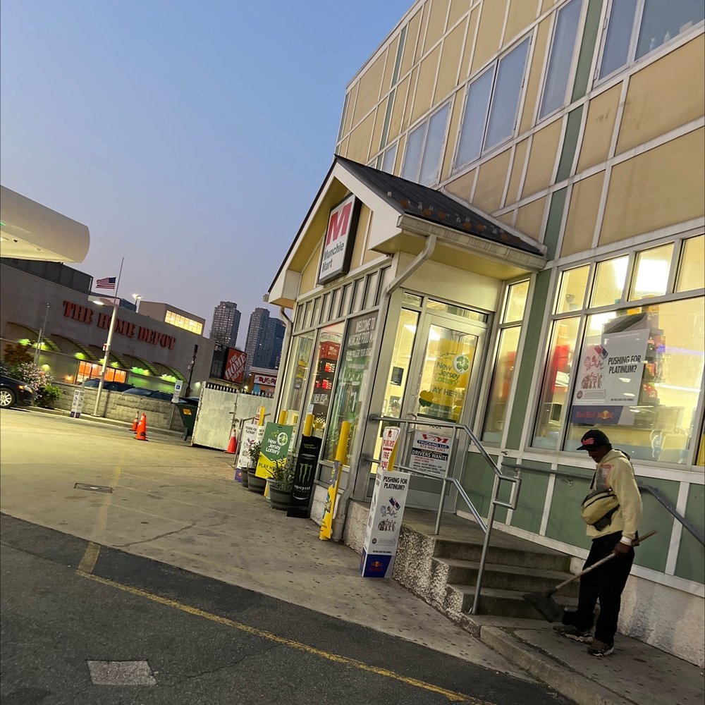 MUNCHIE MART - Updated July 2025 - 193 14th St, Jersey City, New Jersey - Convenience Stores ...