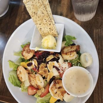 SWEET PEA’S DOWNTOWN EATERY - Updated October 2025 - 62 Photos & 11 ...