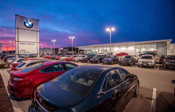 BMW OF WICHITA - Updated January 2026 - 28 Photos & 27 Reviews - 11000 ...
