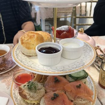 ROSE & BLANC TEA ROOM - Updated October 2024 - 1037 Photos & 321 ...