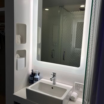 YOTEL BOSTON - Updated December 2025 - 372 Photos & 363 Reviews - 65 ...