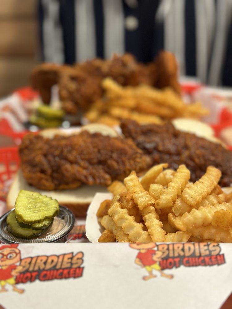 BIRDIES HOT CHICKEN - Updated December 2025 - 56 Photos & 37 Reviews ...