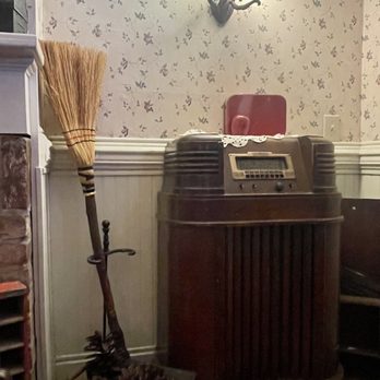 DAN’L BOONE INN - Updated March 2025 - 246 Photos & 320 Reviews - 130 ...