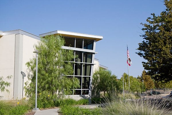 SACRAMENTO PUBLIC LIBRARY - CARMICHAEL - Updated December 2025 - 69 ...