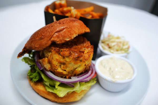 HUNTER’S BAR AND GRILL - Updated December 2025 - 62 Photos & 181 ...