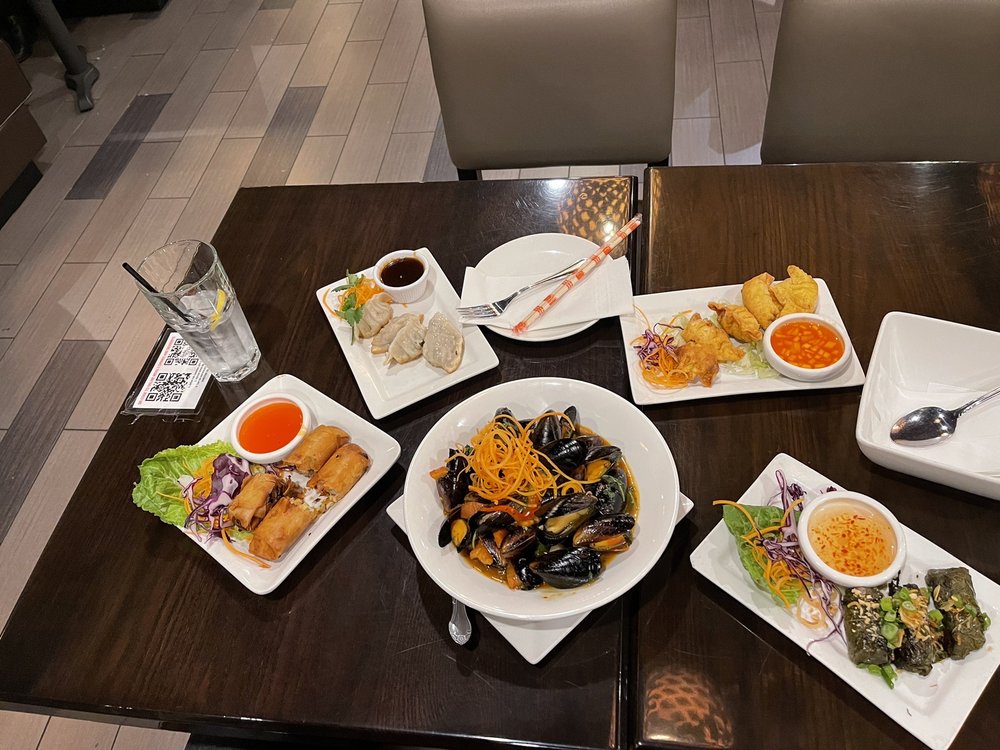 LUCKY CORNER VIETNAMESE CUISINE AT WESTVIEW - Updated November 2024 - 390 Photos & 335 Reviews ...