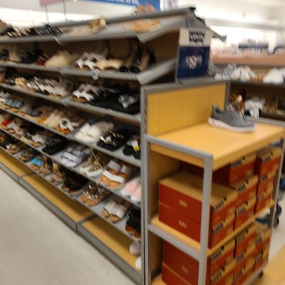 MARSHALLS - Updated October 2025 - 36 Photos & 26 Reviews - 255 E ...